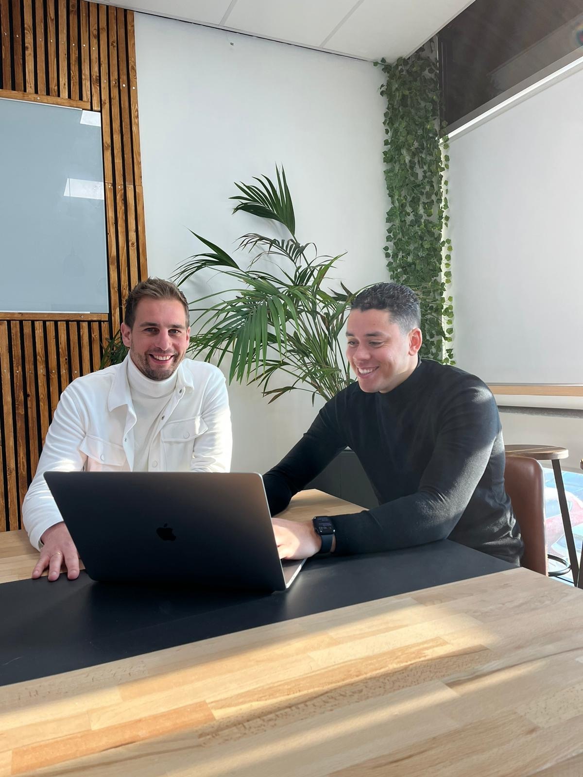 Samenwerking tussen Afosto en Snelwebcenter - Kyano Digital